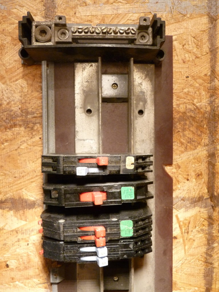Zinsco Electrical Panels – InterNACHI Inspection Narrative Library