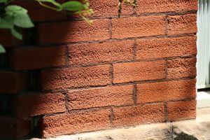 Brick Face Delamination And Loss – InterNACHI Inspection Narrative Library
